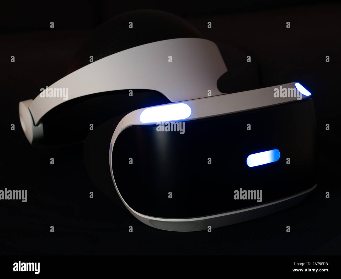 Immersive interface hi-res stock photography and images - Alamy