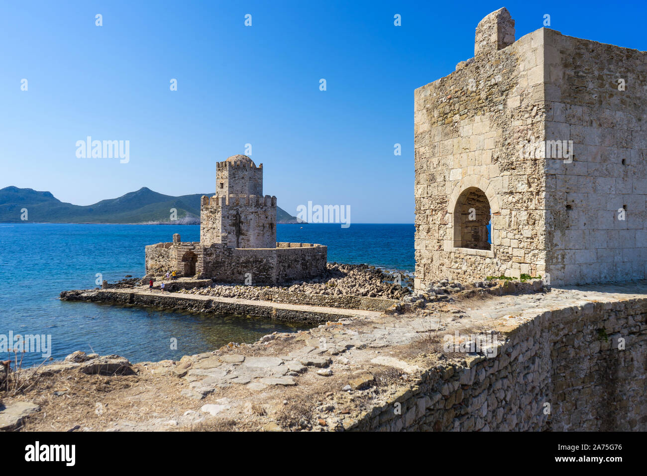 Greek castle hi-res stock photography and images - Alamy