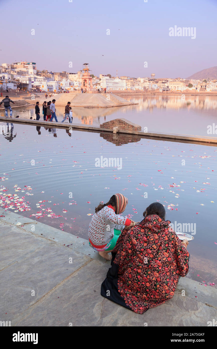 India, Rajasthan, Pushkar Holy Town, Bathing Ghats on the Lake Stock ...