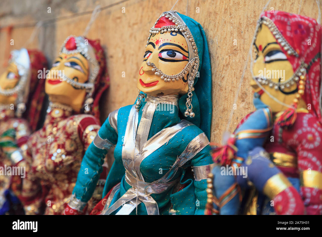 Indian puppets hi-res stock photography and images - Alamy