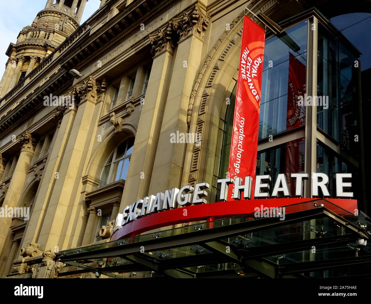 Royal exchange in manchester centre hi-res stock photography and images ...