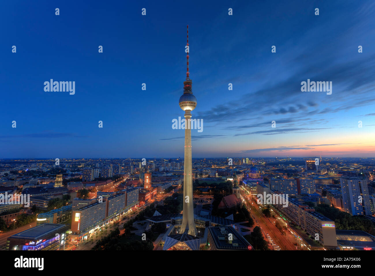 Berlin fernsehturm alexanderplatz hi-res stock photography and images ...