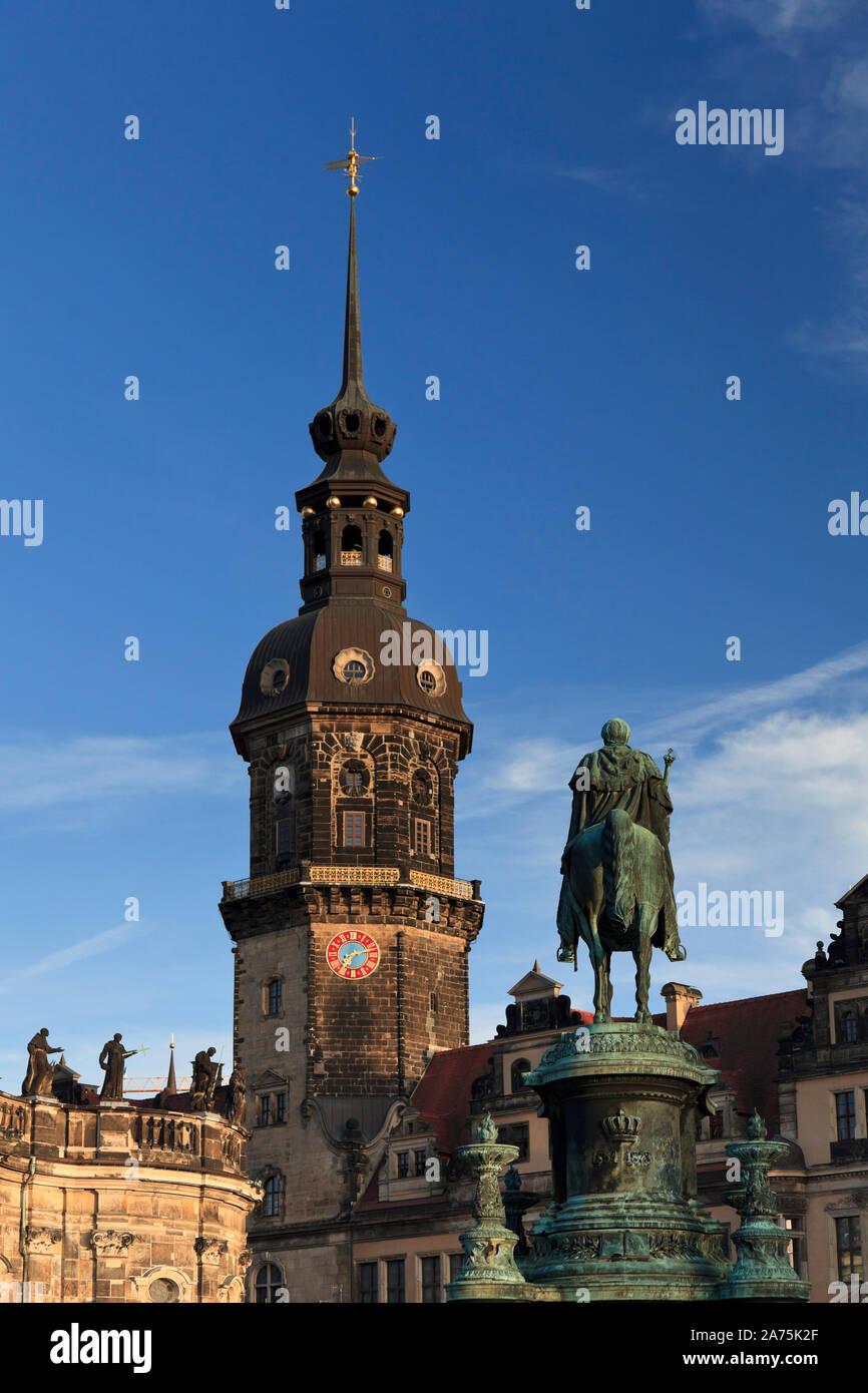 Theaterplatz hi-res stock photography and images - Alamy