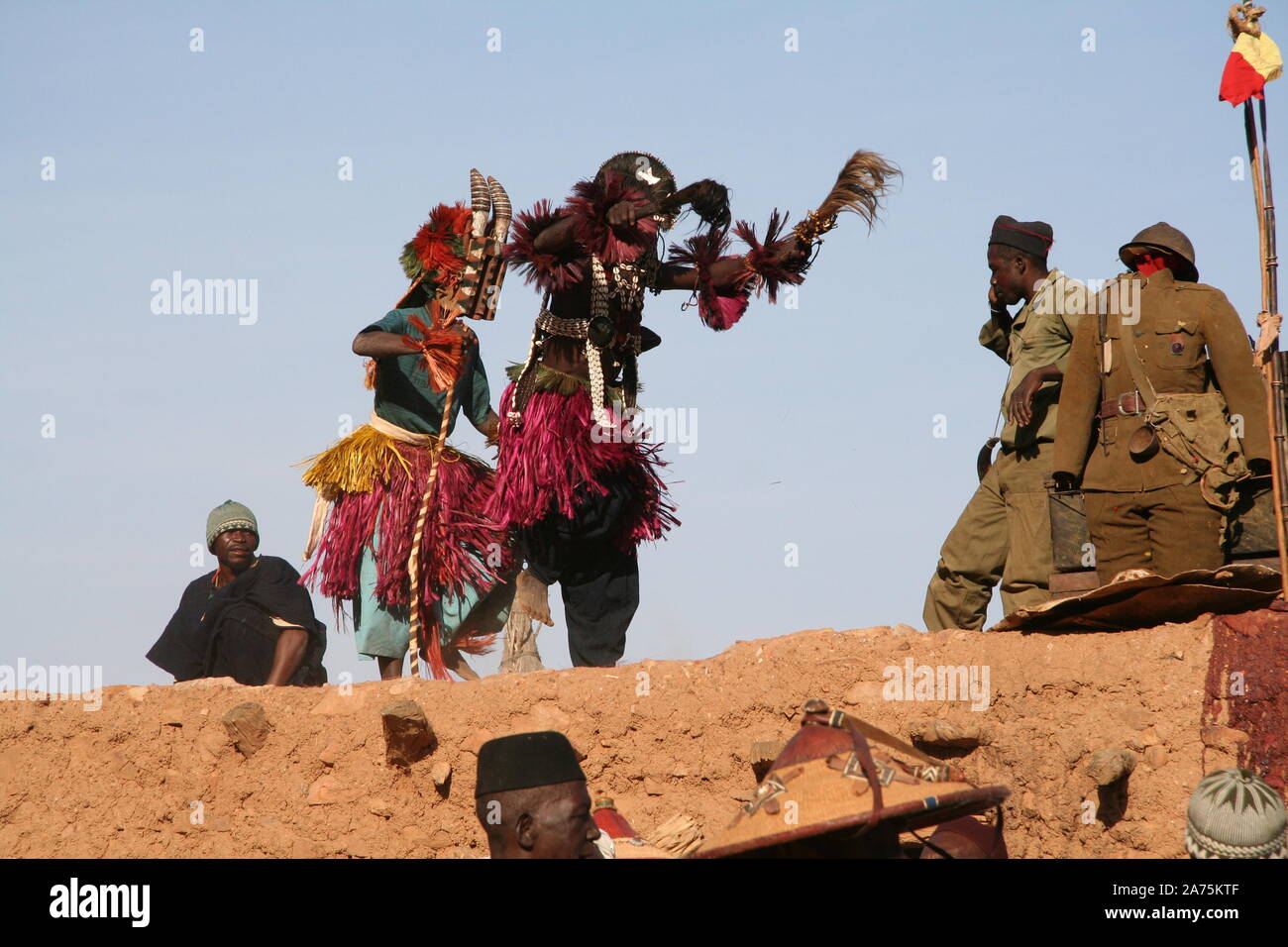 Dogon country : funeral at Kundu Andou Stock Photo - Alamy