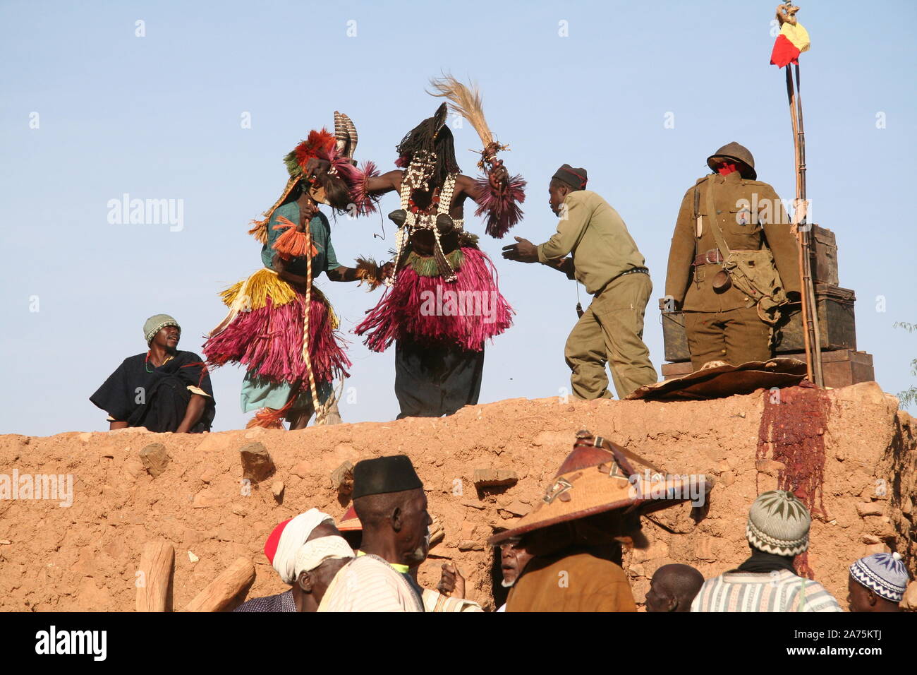 Dogon country : funeral at Kundu Andou Stock Photo - Alamy