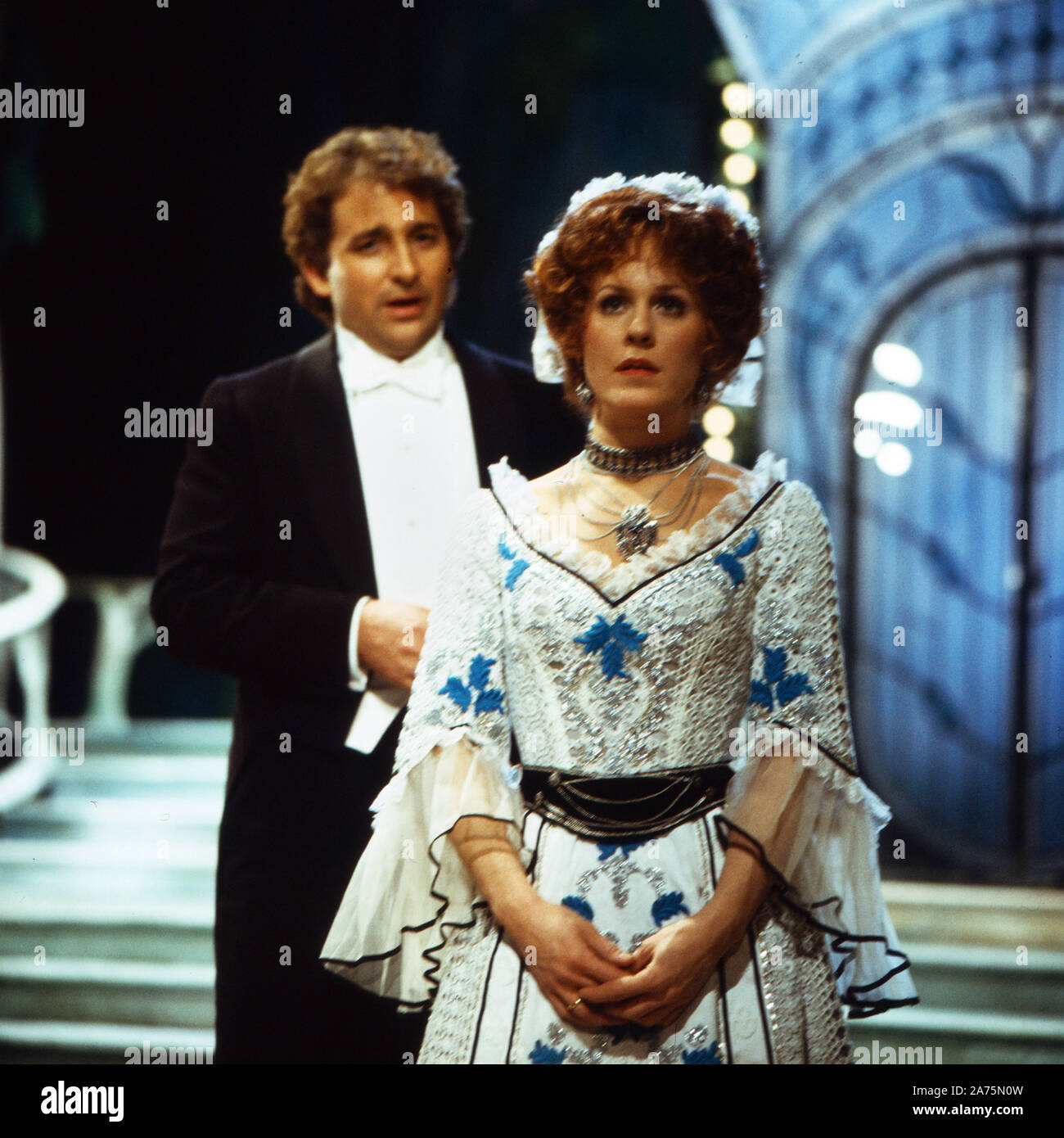 Aufzeichnung der Aufführung der Operette "Die lustige Witwe" von Franz ...