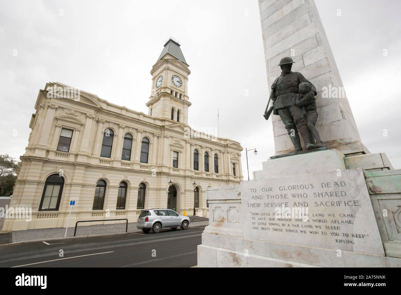 Obelisk new zealand memorial hi-res stock photography and images - Alamy