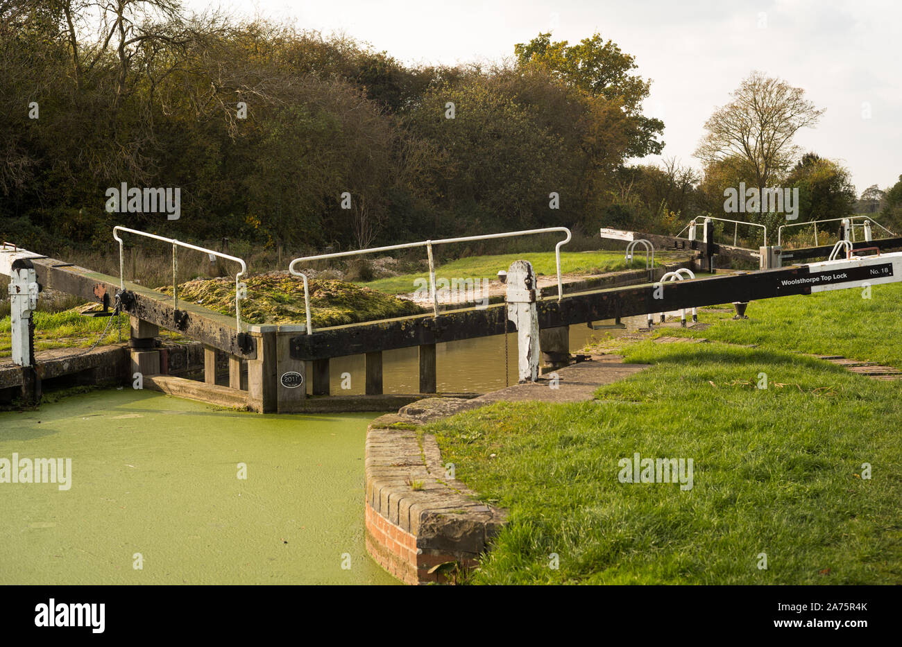 Grantham canal towpath hi-res stock photography and images - Alamy