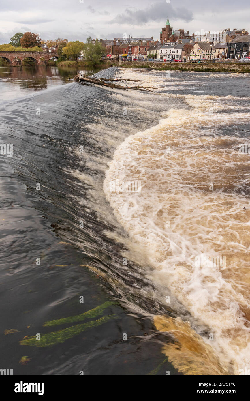 The river Nith at Dumfries, Scotland. The weir Stock Photo - Alamy