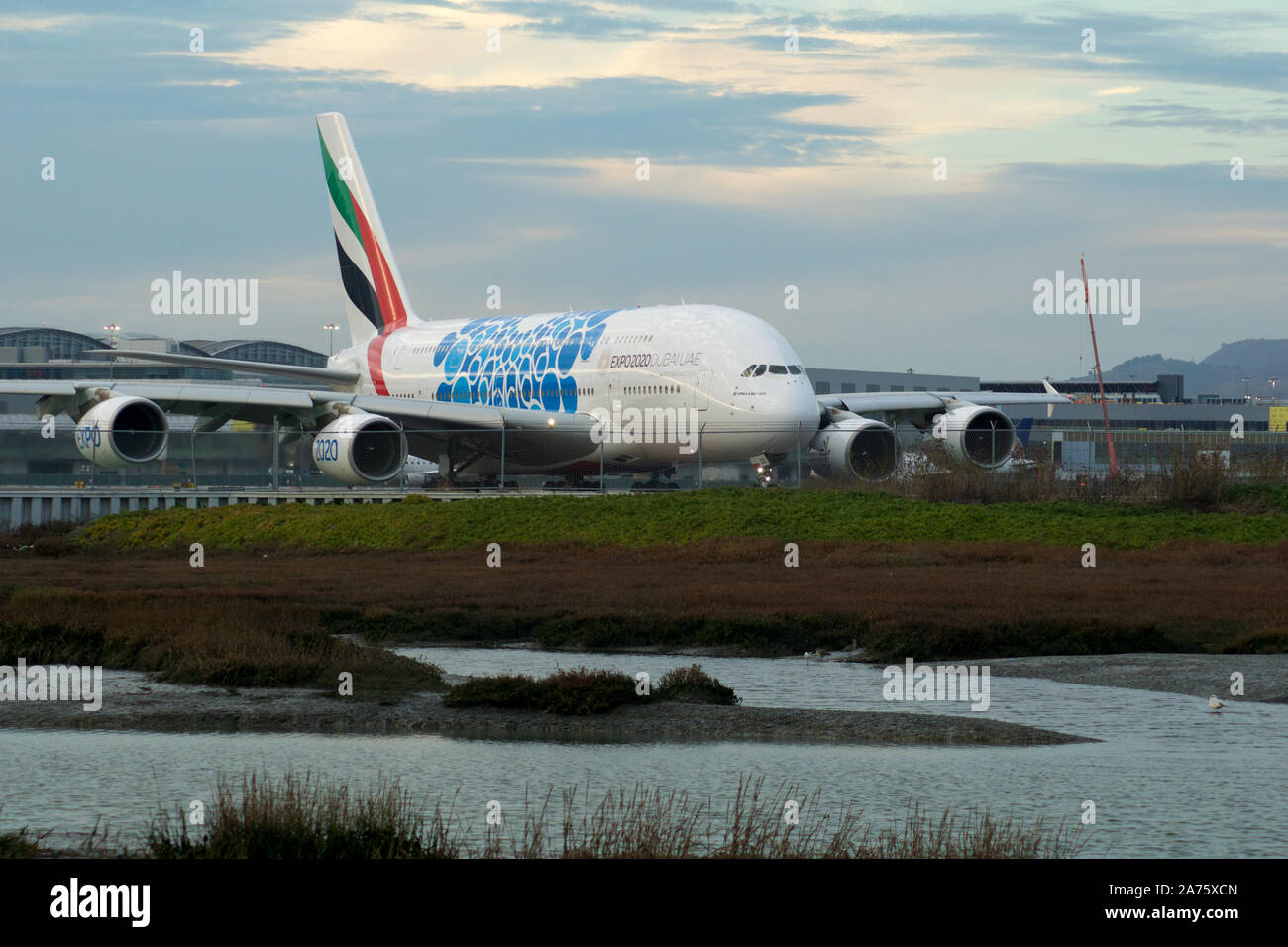 SAN FRANCISCO, CALIFORNIA, UNITED STATES - NOV 27th, 2018: Emirates ...