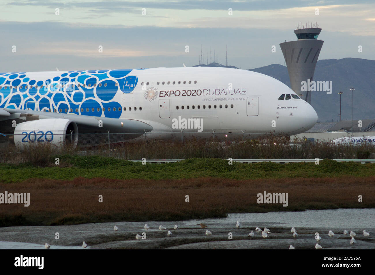 SAN FRANCISCO, CALIFORNIA, UNITED STATES - NOV 27th, 2018: Emirates ...