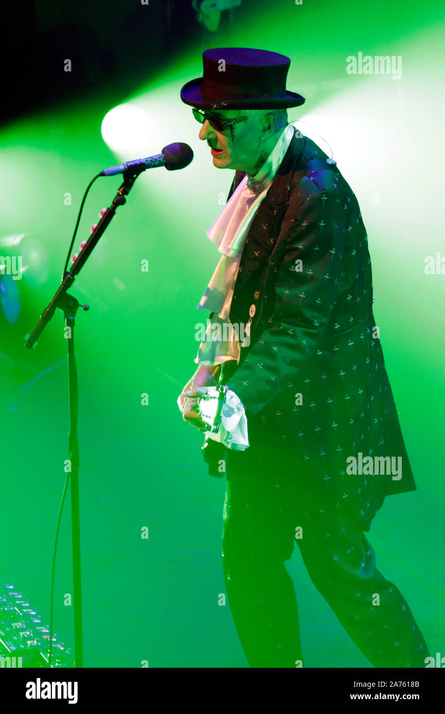 Captain sensible 2019 hi-res stock photography and images - Alamy