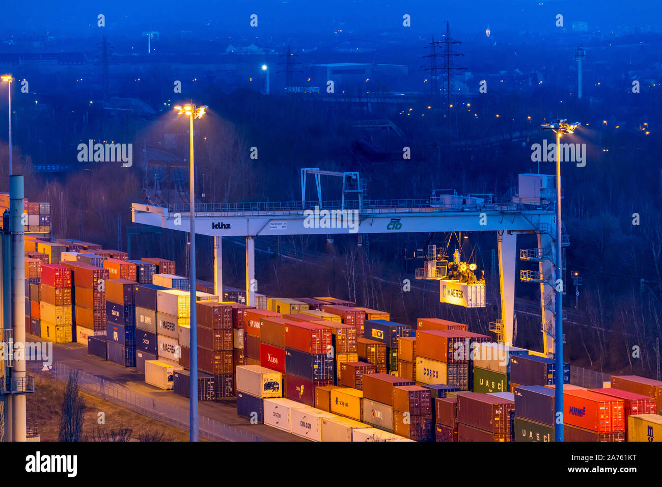 Container Terminal 2, CTD Dortmund, loading of freight containers by ...