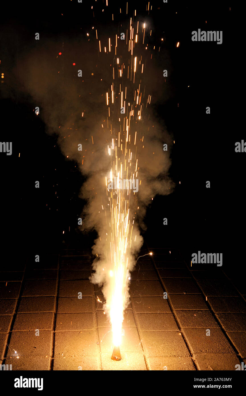 Deepavali firework crackers hi-res stock photography and images - Alamy