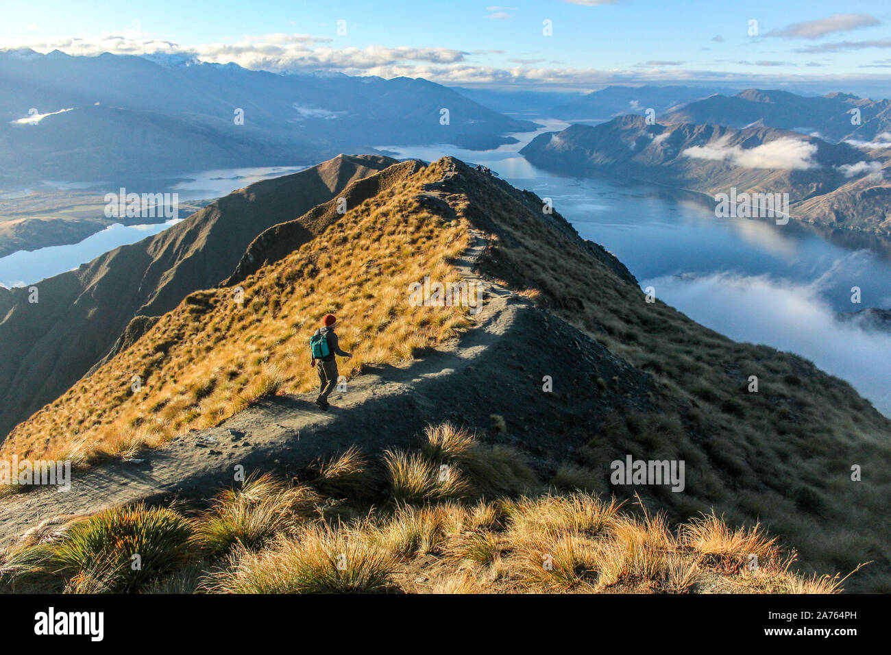 Ridge line trail hi-res stock photography and images - Alamy