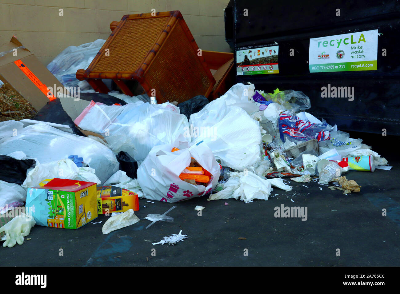 Recycla hi-res stock photography and images - Alamy