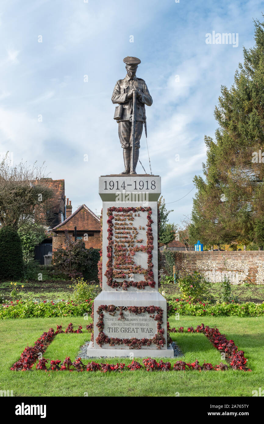 Serviceman statue hi-res stock photography and images - Alamy