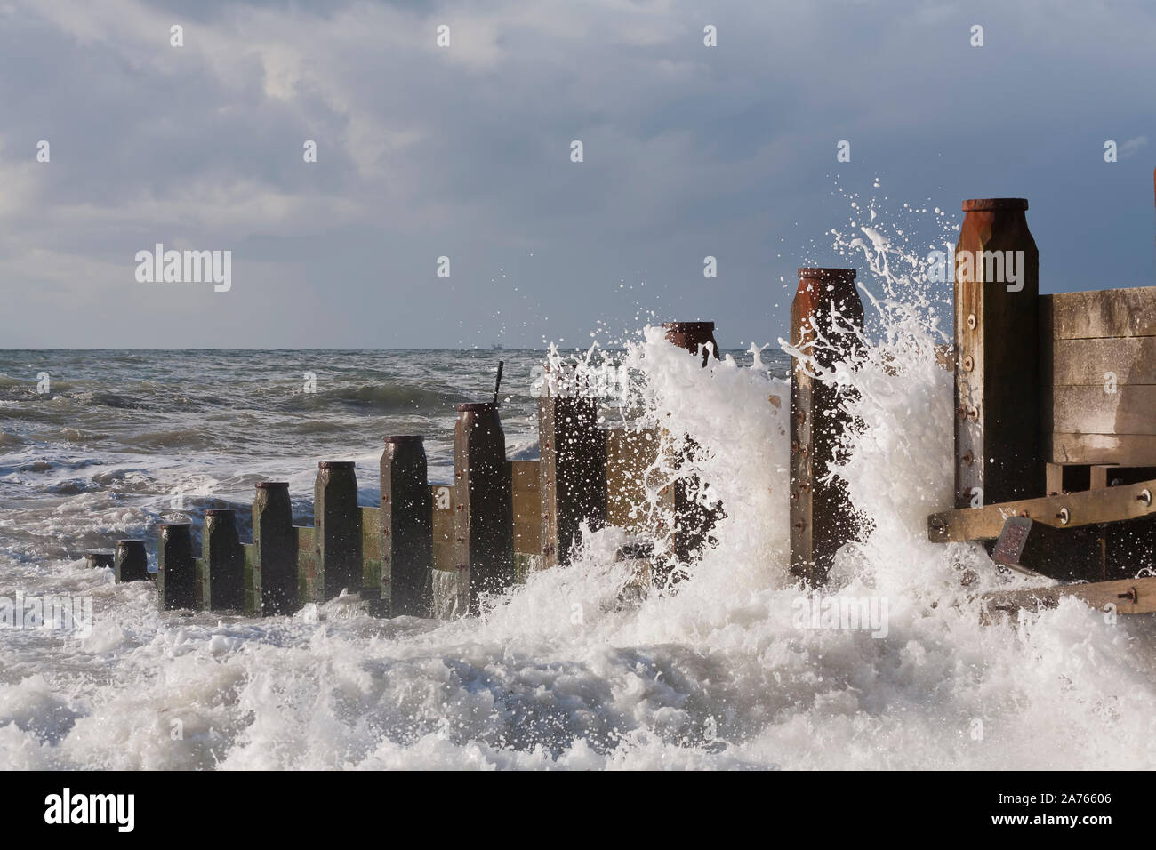 Defence against waves hi-res stock photography and images - Alamy