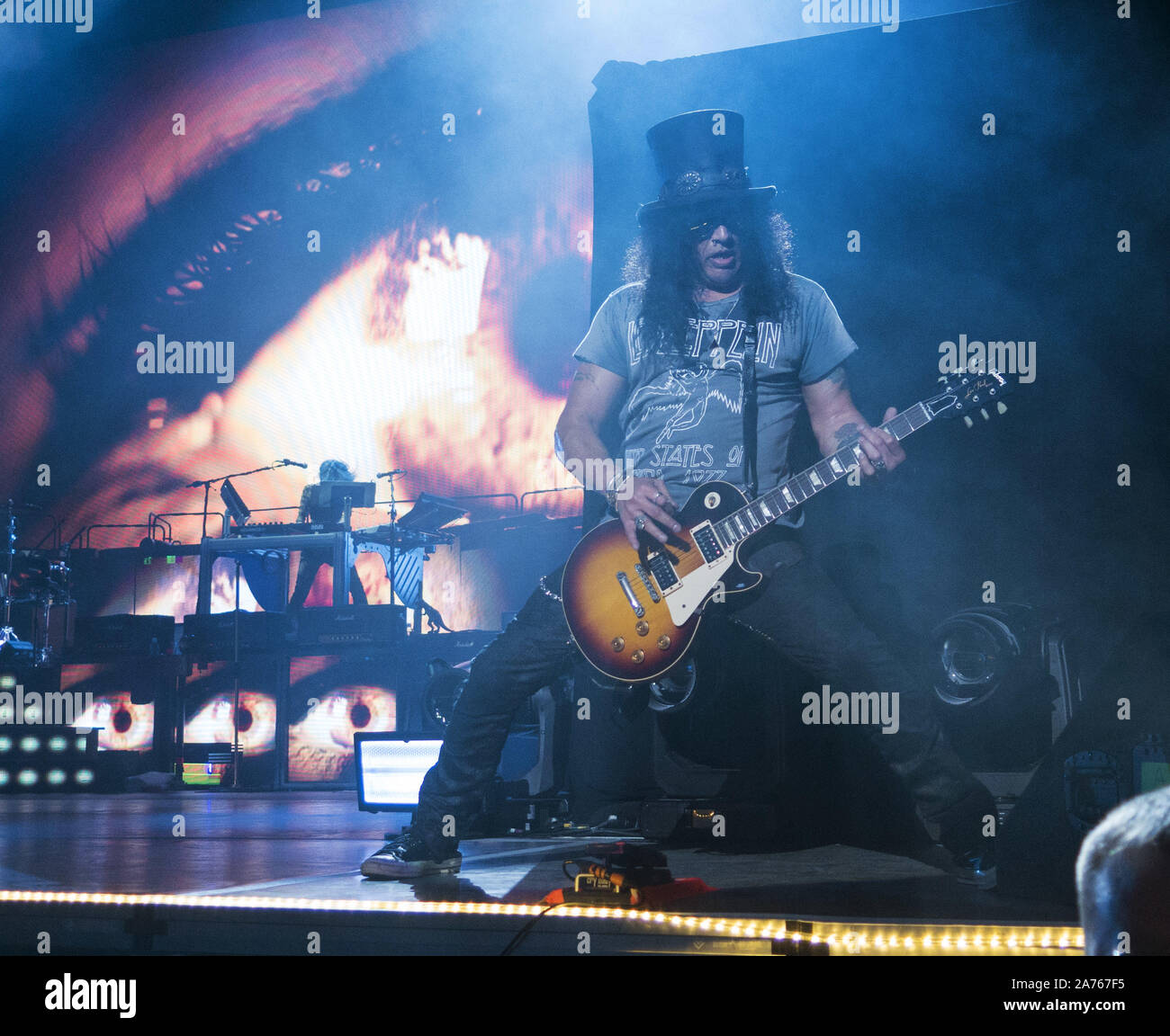 Slash guns n roses hi-res stock photography and images - Alamy