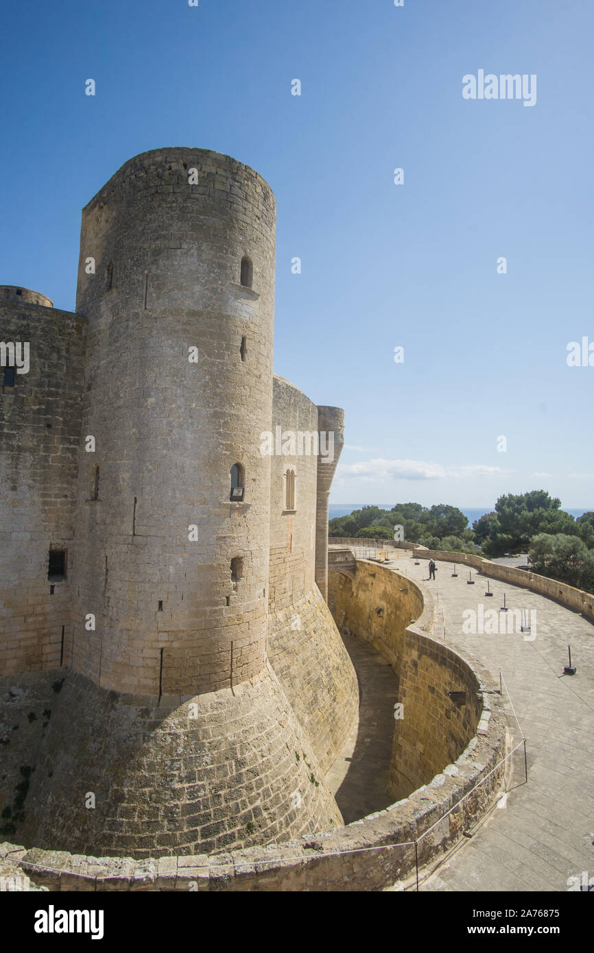 Visiting the amazing castle - "Castell de Bellver " in Palma De ...