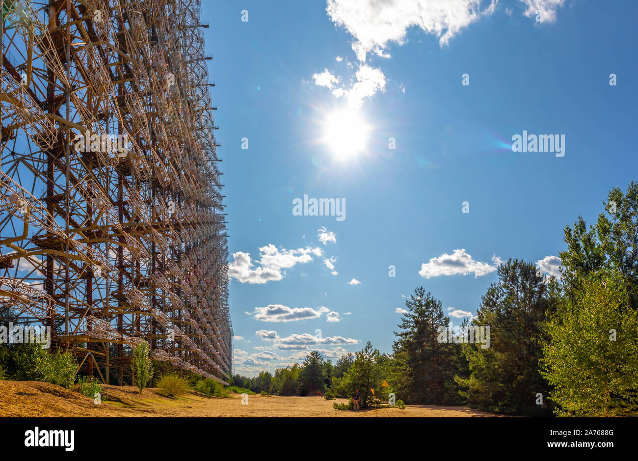Soviet Horizont radar station "Duga" in Chernobyl Exclusion Zone ...