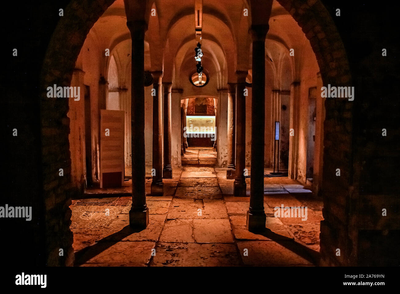 San sepolcro church milano hi-res stock photography and images - Alamy