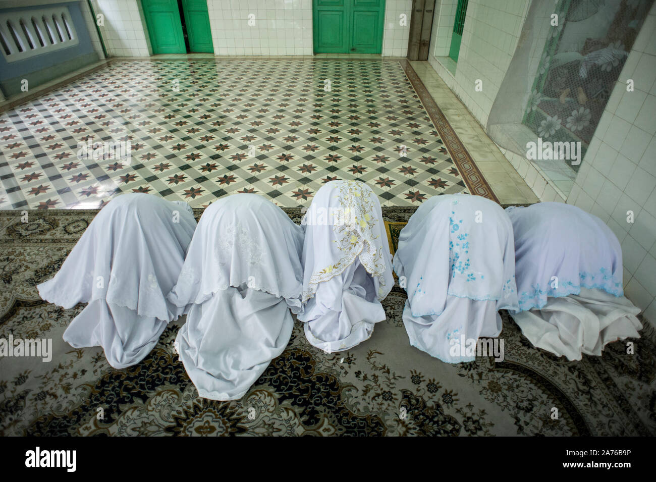 Penang malaysia muslim woman hi-res stock photography and images - Alamy