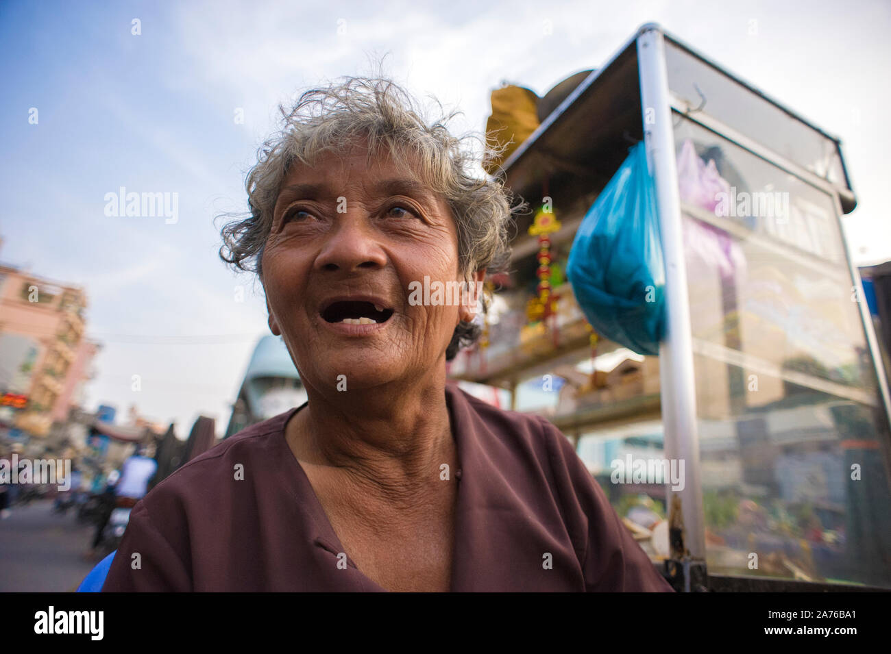 Homeless people in vietnam hi-res stock photography and images - Alamy