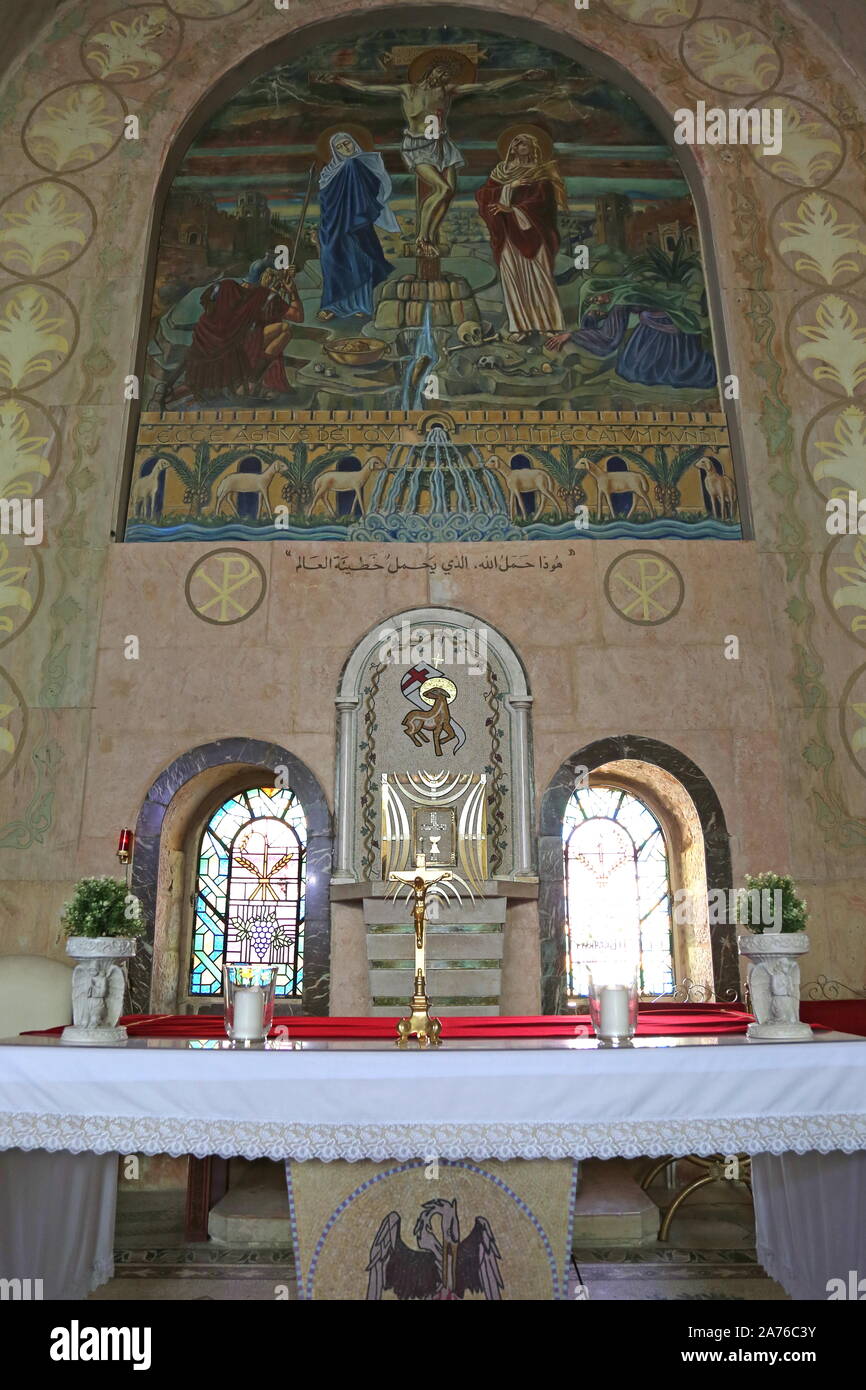 Altar church saint john baptist hi-res stock photography and images - Alamy