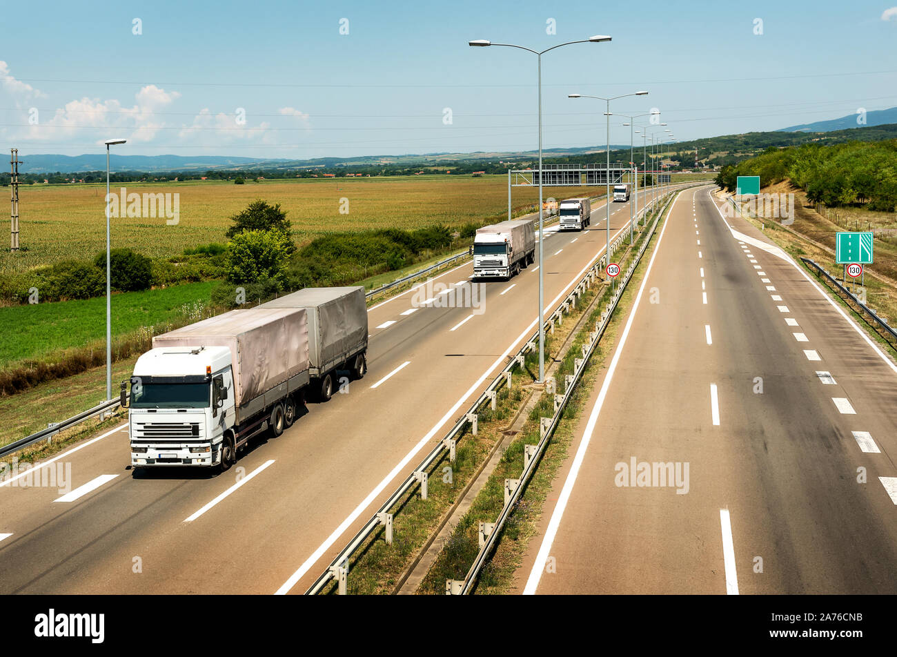 Delivery lorry with the caravan hi-res stock photography and images - Alamy