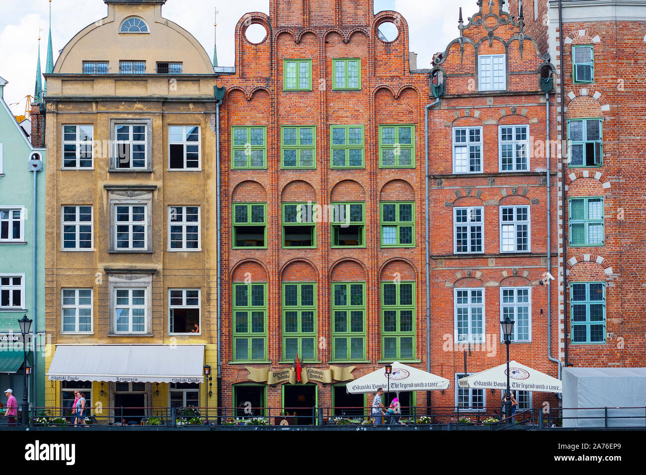 Medieval tenement hi-res stock photography and images - Alamy