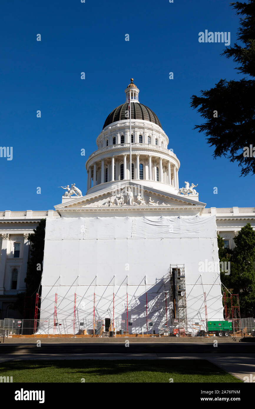 Dome california state capitol sacramento hi-res stock photography and ...