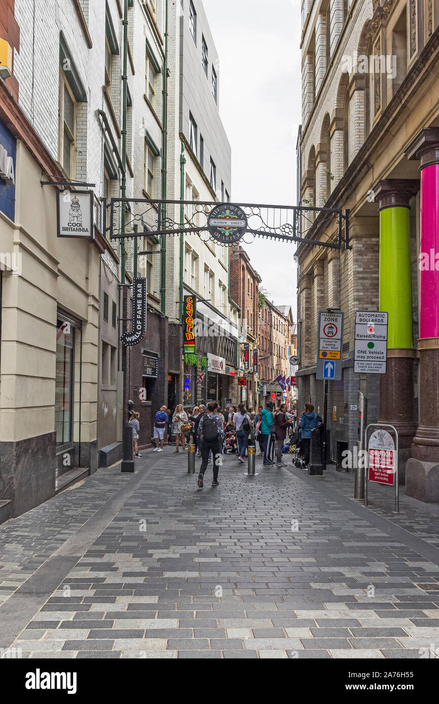Cavern quarter hi-res stock photography and images - Alamy