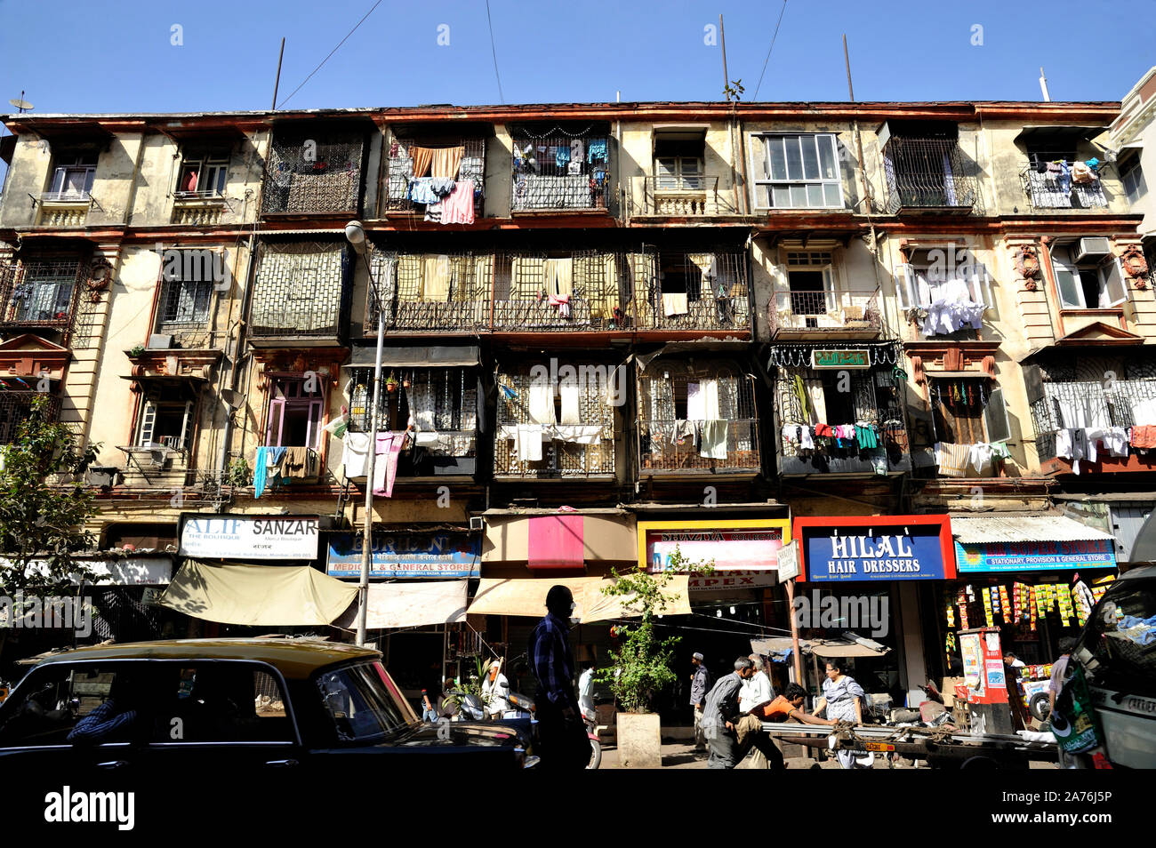 Chawl mumbai hi-res stock photography and images - Alamy