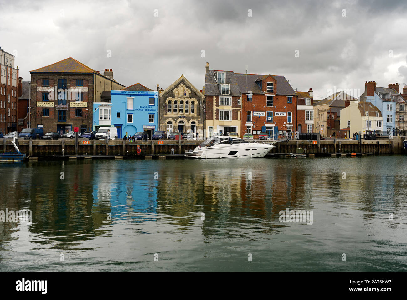 English custom houses hi-res stock photography and images - Alamy