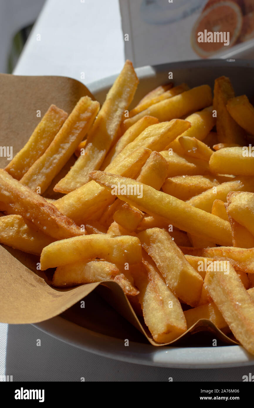 Outdoor french fries hi-res stock photography and images - Alamy