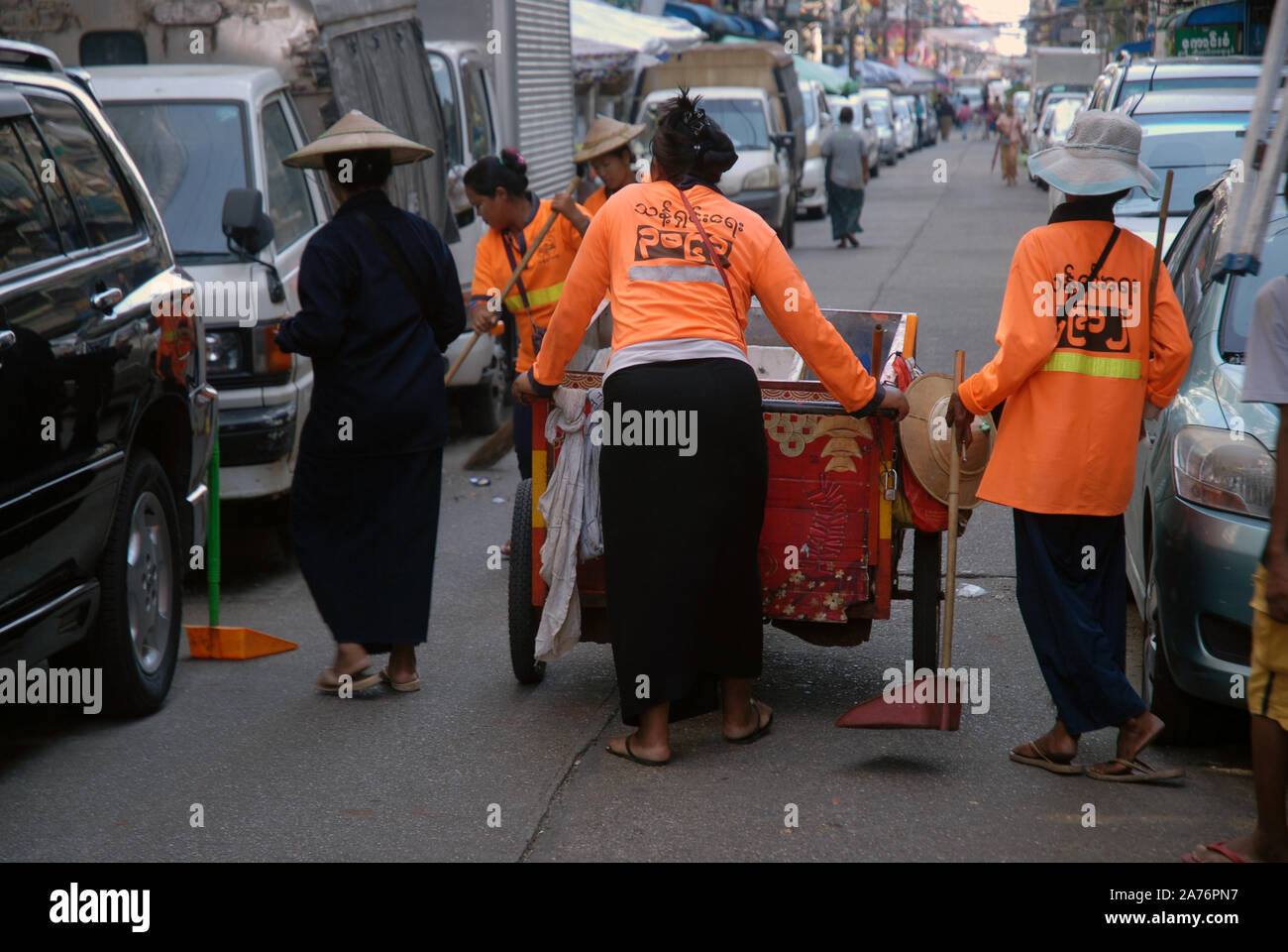 Street sweeper cleaning cart trolley hi-res stock photography and ...