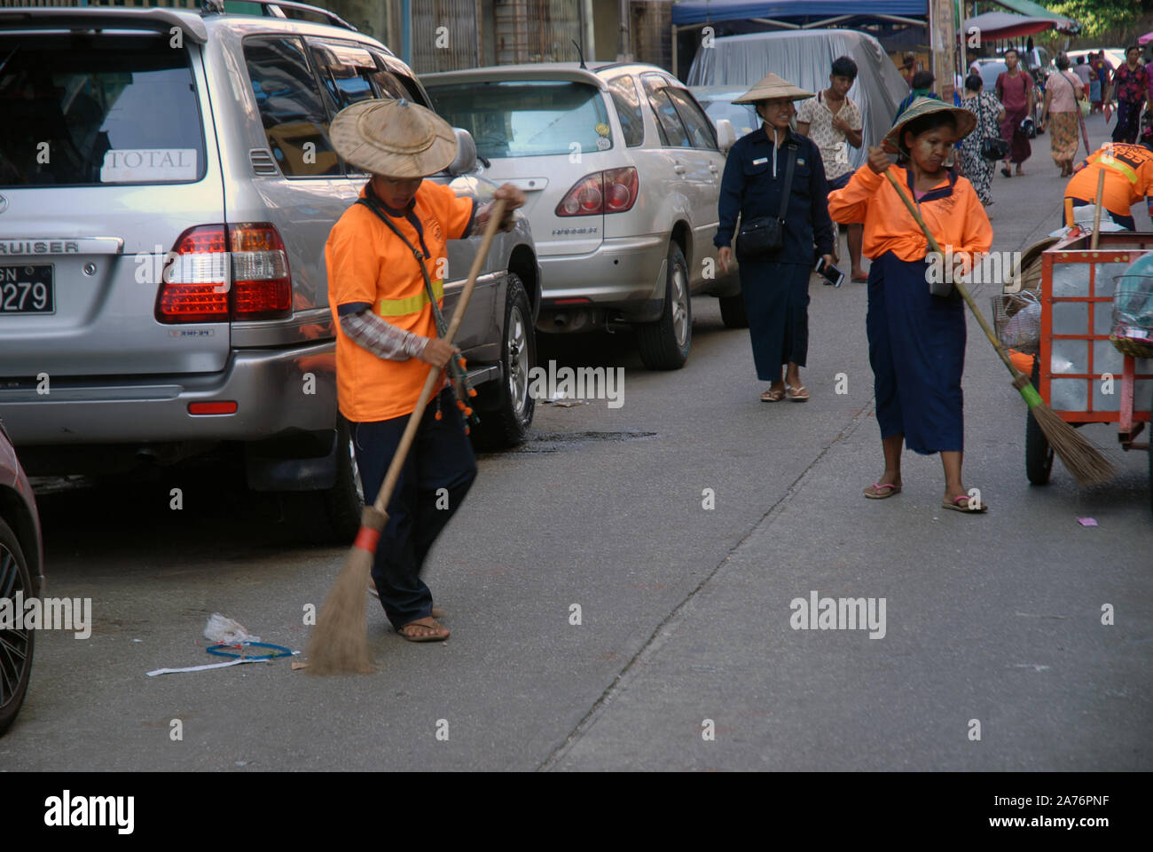 Street sweeper cleaning cart trolley hi-res stock photography and ...
