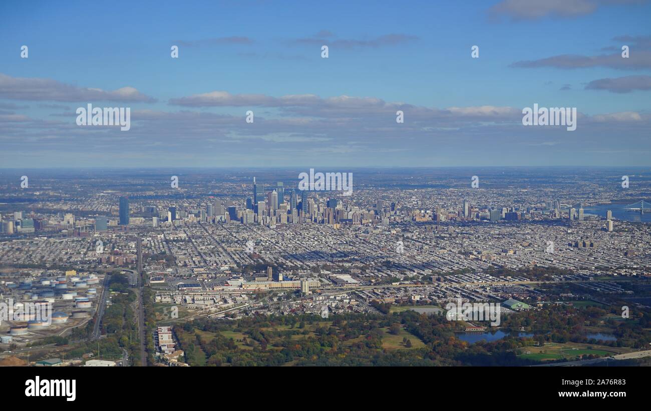 Aerial view of the skyline of the city of Philadelphia and the ...