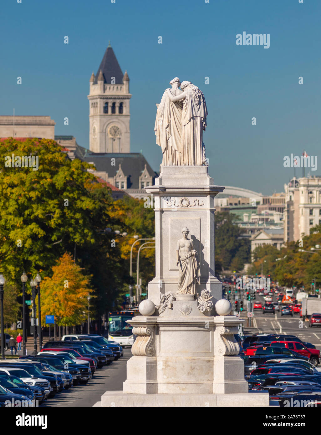 WASHINGTON, DC, USA - The Peace Monument. Old Post Office tower in ...