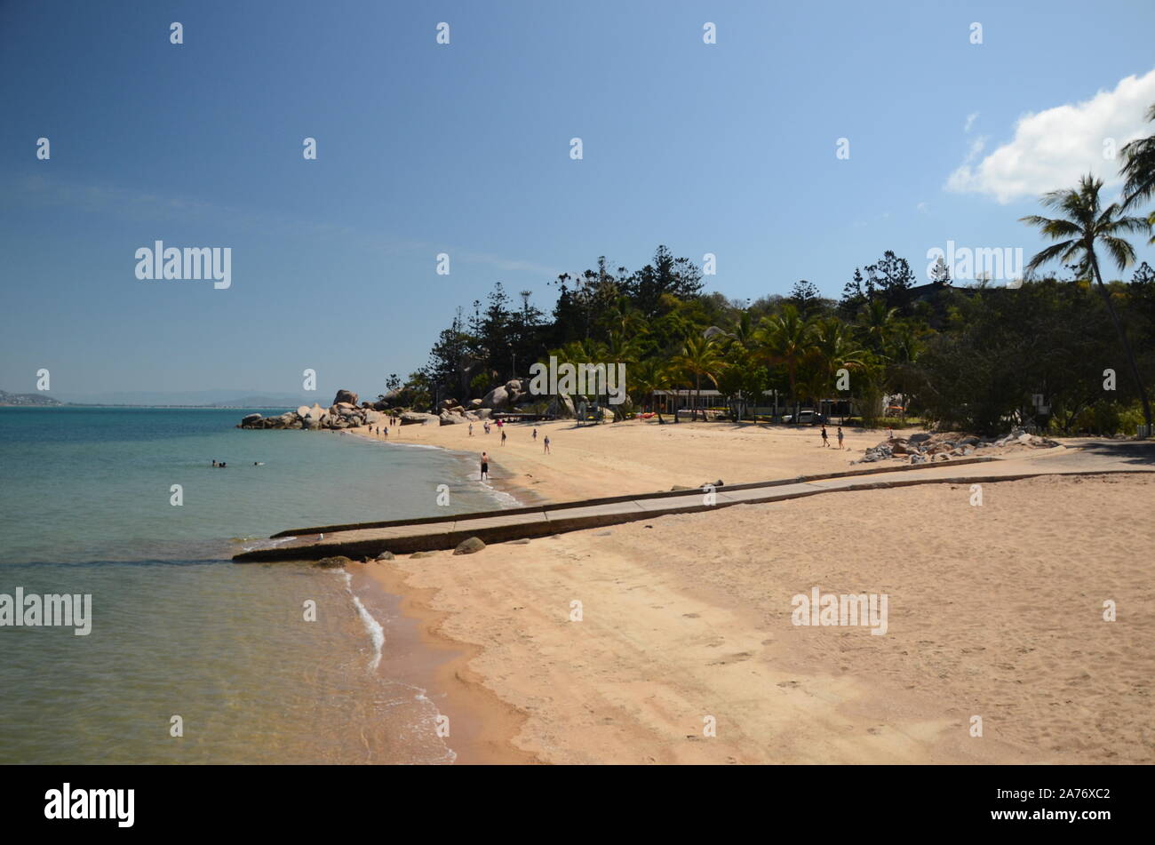 Magnetic island beach hi-res stock photography and images - Alamy
