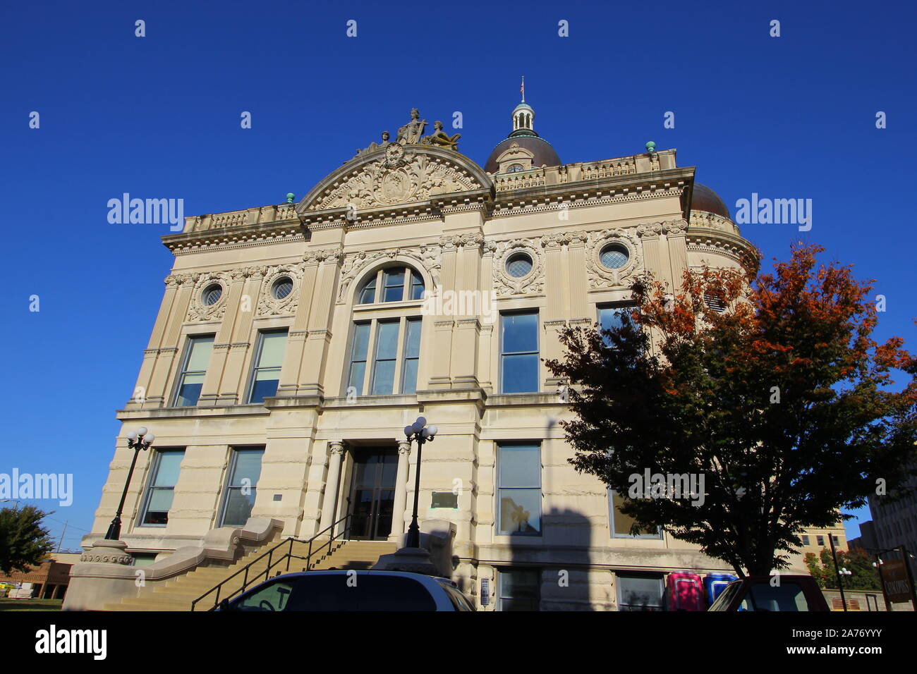 Old vanderburgh county courthouse hi-res stock photography and images ...