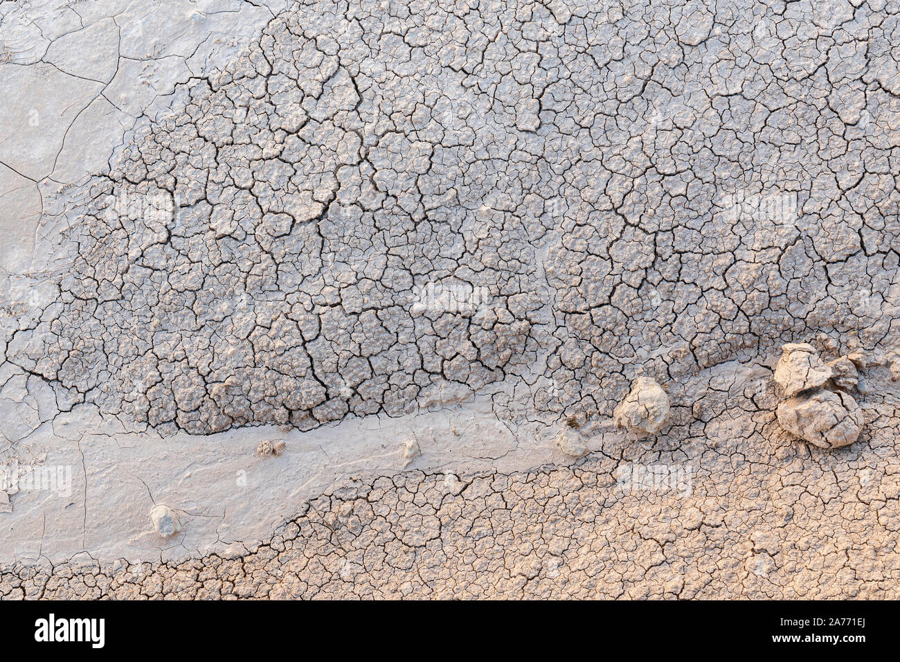 Dried mud along Fossil Exhibit Trail, Badlands National Park, SD, USA ...