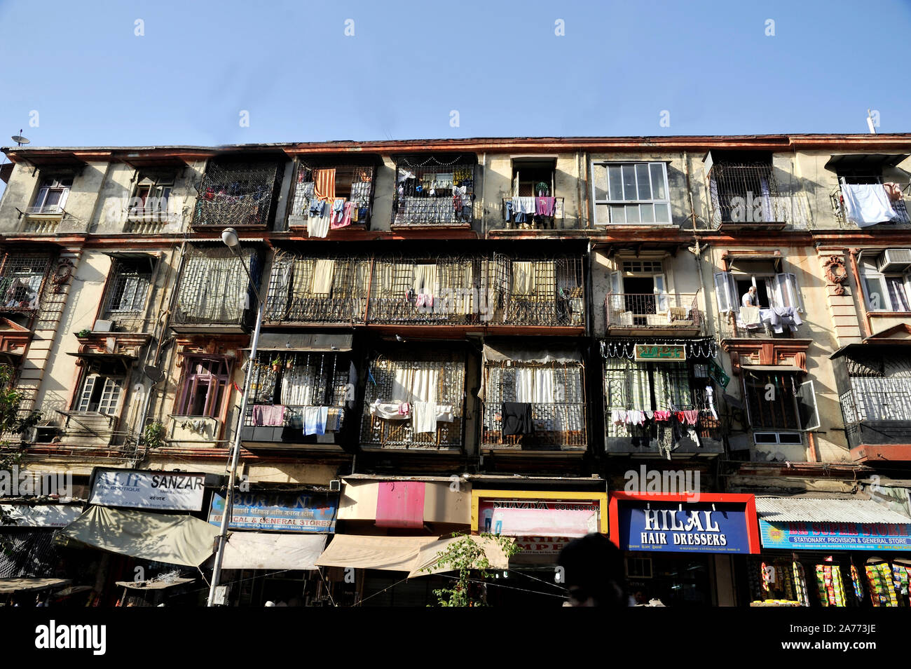 Mumbai traditional houses hi-res stock photography and images - Alamy