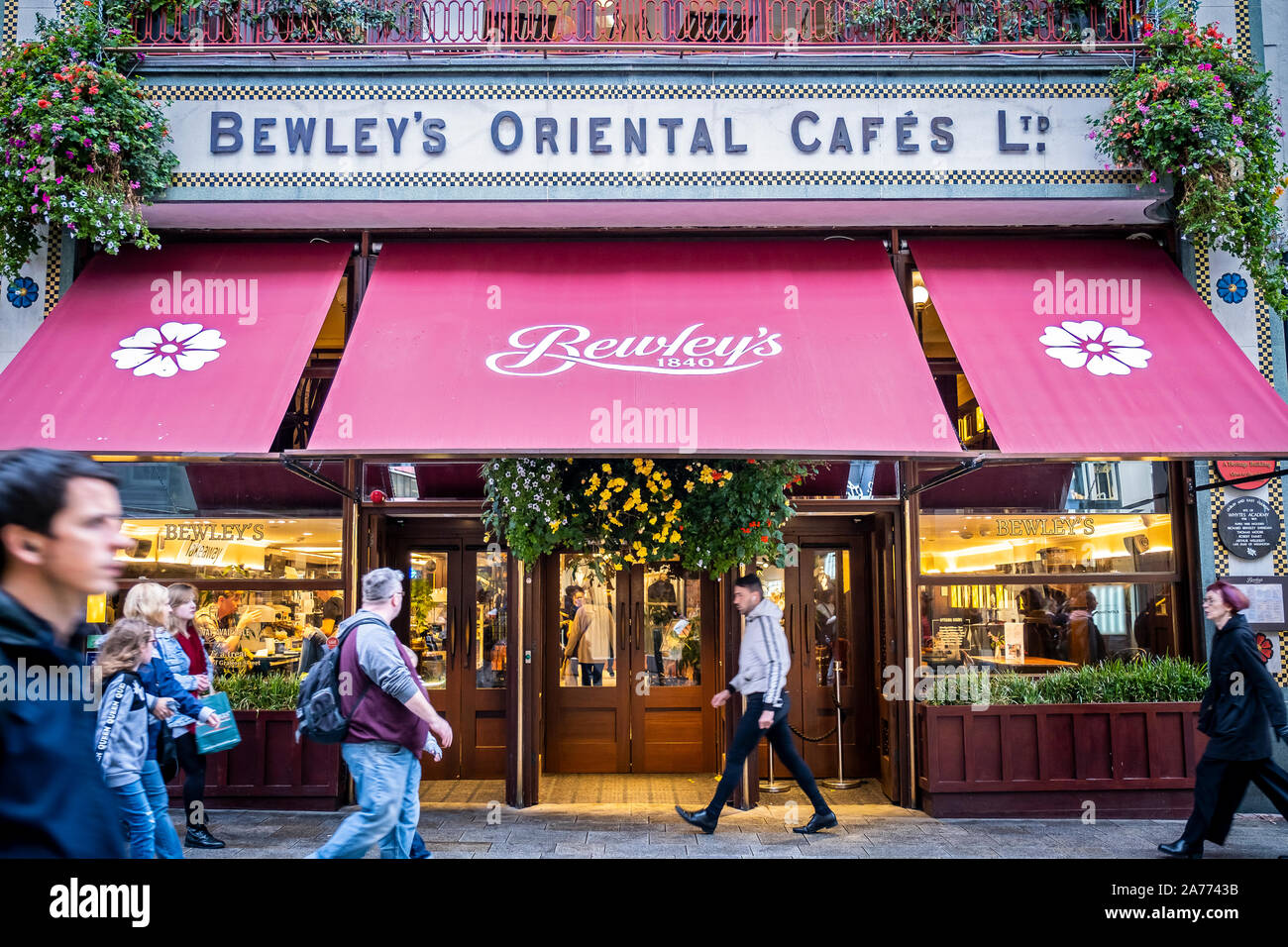 Bewleys cafe theatre hi-res stock photography and images - Alamy