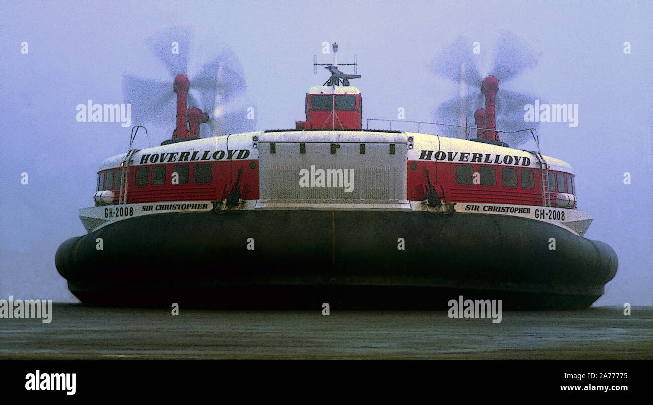 Hoverlloyd hovercraft hi-res stock photography and images - Alamy