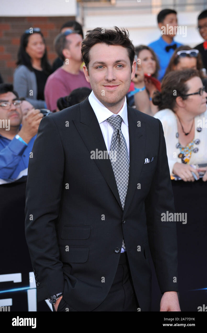 Christian Madsen Divergent