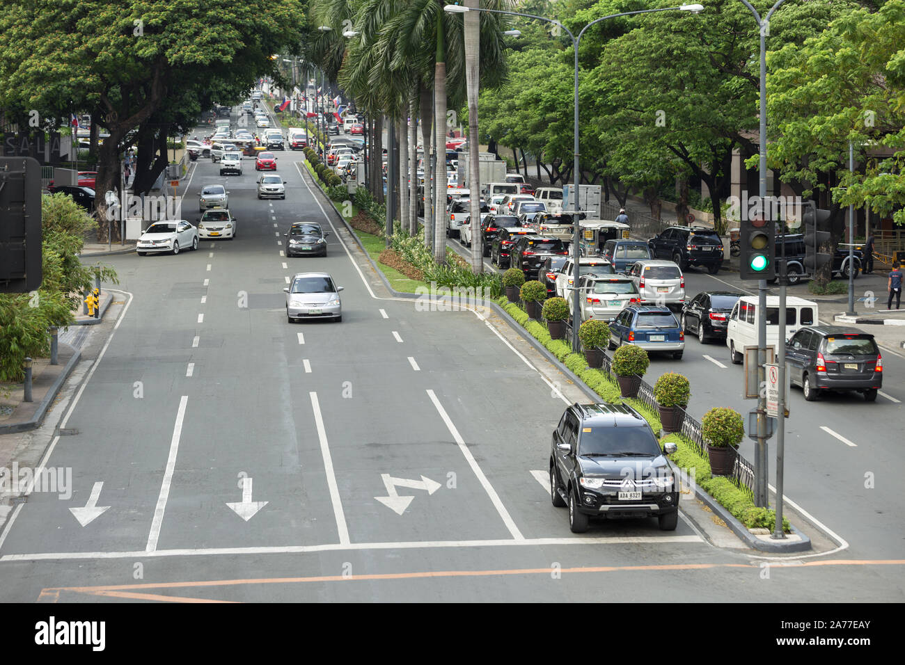 Philippine rush hour hi-res stock photography and images - Alamy