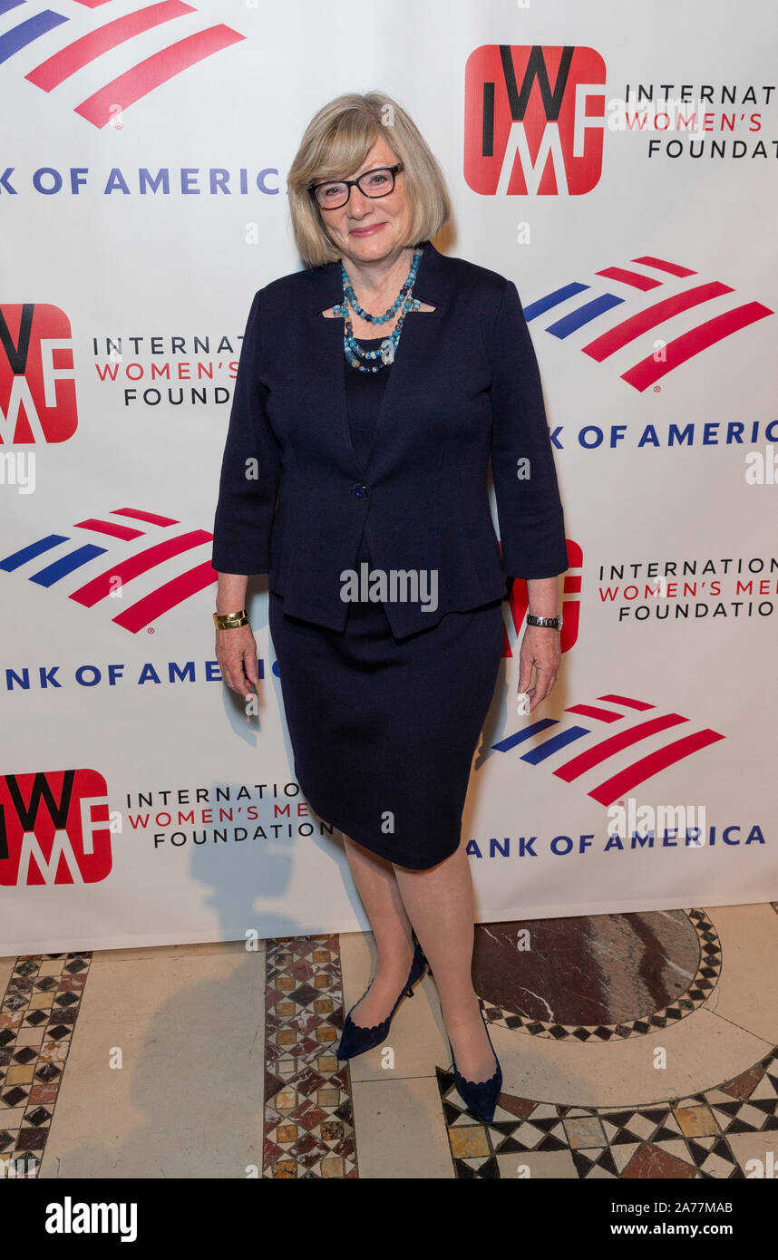 Barbara cochran hi-res stock photography and images - Alamy