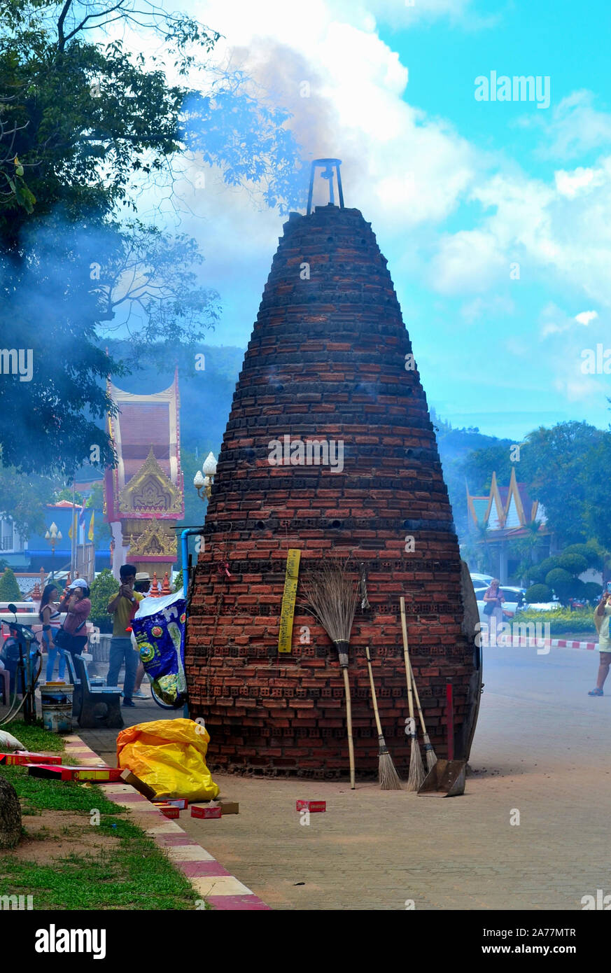 Phuket wat chalong fireworks hi-res stock photography and images - Alamy